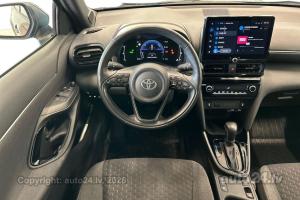 Pelēks Toyota Yaris Cross 2024 Pērnava, ar dzinēja tilpumu 1.50 L un nobraukumu 21 tūkst. km par 24490 €, foto 9 vietnē AUTOMOTO.COM.LV