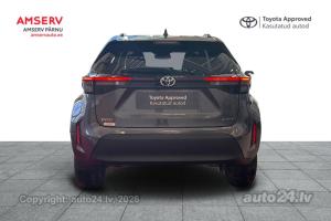 Pelēks Toyota Yaris Cross 2024 Pērnava, ar dzinēja tilpumu 1.50 L un nobraukumu 20 tūkst. km par 24490 €, foto 4 vietnē AUTOMOTO.COM.LV