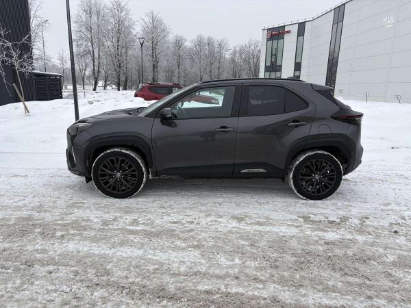Pelēks Toyota Yaris Cross 2024 Kauņa, ar dzinēja tilpumu 1.50 L un nobraukumu 60 tūkst. km par 23900 €, foto 6 vietnē AUTOMOTO.COM.LV