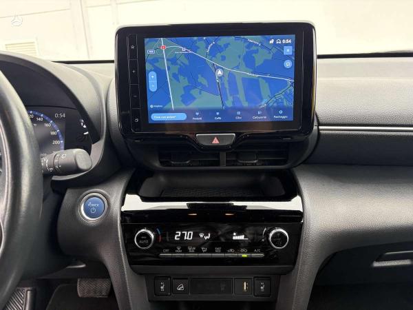 Серый Тойота Yaris Cross 2024 в Каунас, объемом двигателя 1.50 л и пробегом 60 тыс. км за 23900 €, фото 11 на AUTOMOTO.COM.LV