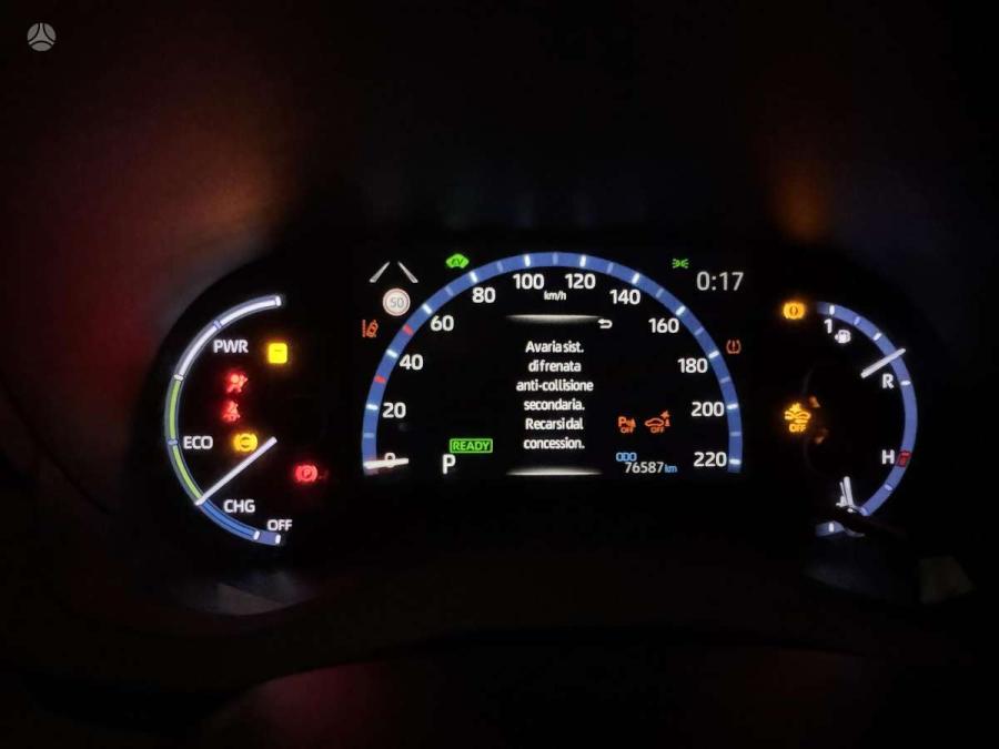 Grey Toyota Yaris Cross 2024 in Gargzdai, with an engine capacity of 1.50 L and mileage of 76 thousand km for 15900 €, photo 17 on AUTOMOTO.COM.LV