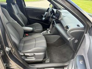 Grey Toyota Yaris Cross 2024 in Kaunas, with an engine capacity of 1.50 L and mileage of 59 thousand km for 22800 €, photo 18 on AUTOMOTO.COM.LV