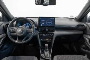Серый Тойота Yaris Cross 2024 в Вильнюс, объемом двигателя 1.50 л и пробегом 24 тыс. км за 24900 €, фото 9 на AUTOMOTO.COM.LV