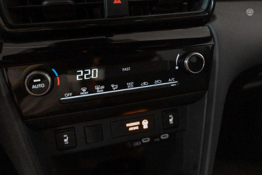 Серый Тойота Yaris Cross 2024 в Вильнюс, объемом двигателя 1.50 л и пробегом 24 тыс. км за 24900 €, фото 13 на AUTOMOTO.COM.LV