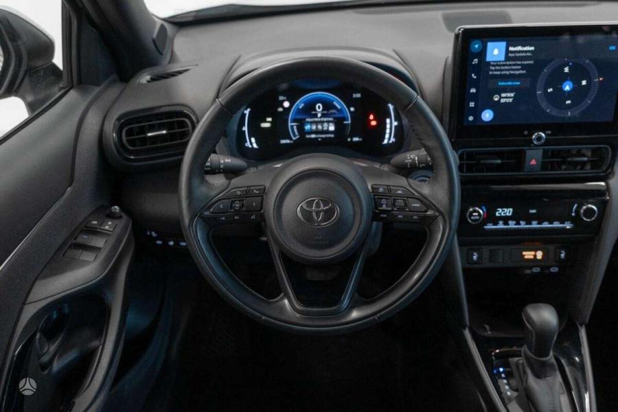 Pelēks Toyota Yaris Cross 2024 Viļņa, ar dzinēja tilpumu 1.50 L un nobraukumu 24 tūkst. km par 24900 €, foto 10 vietnē AUTOMOTO.COM.LV