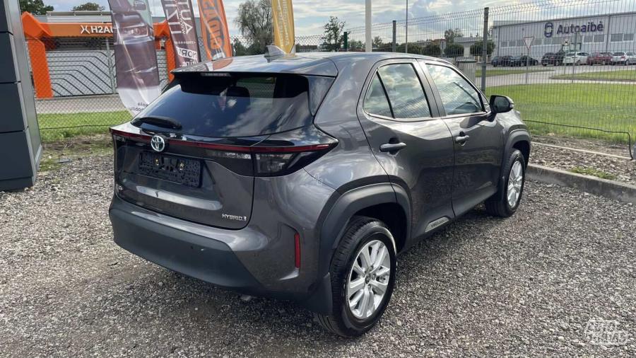 Серый Тойота Yaris Cross 2024 в Мариямполе, объемом двигателя 1.50 л и пробегом 26 тыс. км за 19990 €, фото 10 на AUTOMOTO.COM.LV