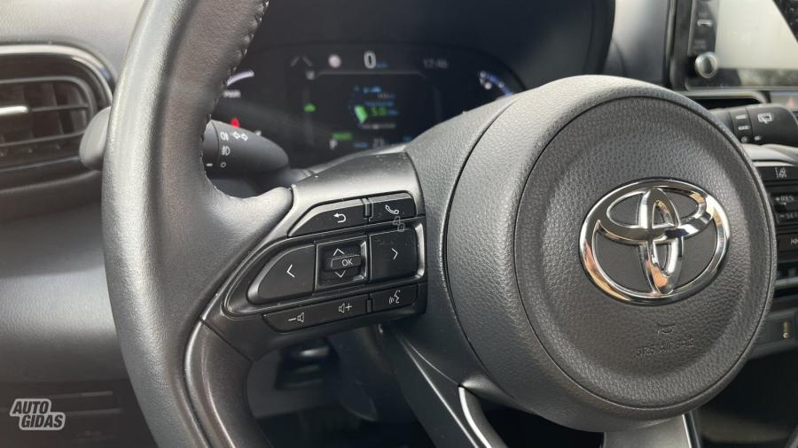 Серый Тойота Yaris Cross 2024 в Мариямполе, объемом двигателя 1.50 л и пробегом 26 тыс. км за 19990 €, фото 29 на AUTOMOTO.COM.LV