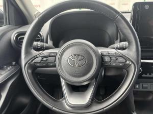 Pelēks Toyota Yaris Cross 2024 Klaipėda, ar dzinēja tilpumu 1.49 L un nobraukumu 43 tūkst. km par 18999 €, foto 10 vietnē AUTOMOTO.COM.LV