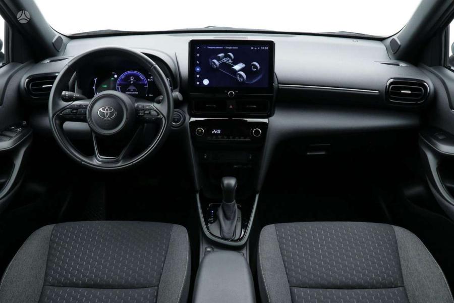 Серый Тойота Yaris Cross 2024 в Вильнюс, объемом двигателя 1.49 л и пробегом 23 тыс. км за 24900 €, фото 8 на AUTOMOTO.COM.LV