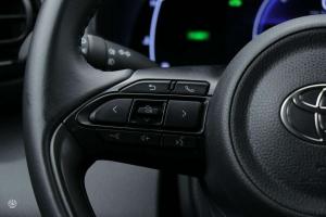 Серый Тойота Yaris Cross 2024 в Вильнюс, объемом двигателя 1.49 л и пробегом 23 тыс. км за 24900 €, фото 27 на AUTOMOTO.COM.LV