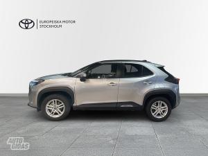 Pelēks Toyota Yaris Cross 2025 Kauņa, ar dzinēja tilpumu 0.00 L un nobraukumu 18 tūkst. km par 32752 €, foto 3 vietnē AUTOMOTO.COM.LV