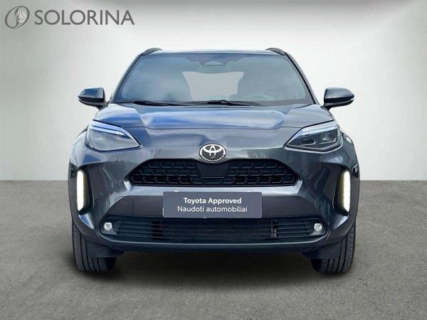Grey Toyota Yaris Cross 2025 in Klaipeda, with an engine capacity of 1.49 L and mileage of 5 thousand km for 24400 €, photo 5 on AUTOMOTO.COM.LV