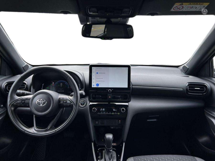 Серый Тойота Yaris Cross 2025 в Клайпеда, объемом двигателя 1.49 л и пробегом 5 тыс. км за 24400 €, фото 9 на AUTOMOTO.COM.LV