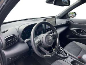 Серый Тойота Yaris Cross 2025 в Клайпеда, объемом двигателя 1.49 л и пробегом 5 тыс. км за 24400 €, фото 12 на AUTOMOTO.COM.LV