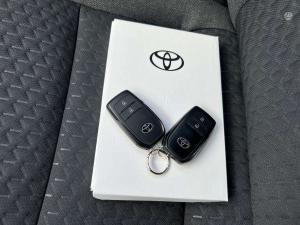 Серый Тойота Yaris Cross 2025 в Клайпеда, объемом двигателя 1.49 л и пробегом 5 тыс. км за 24400 €, фото 23 на AUTOMOTO.COM.LV