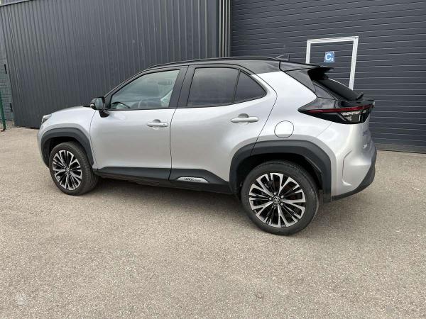 Серый Тойота Yaris Cross 2025 в Алитус, объемом двигателя 1.49 л и пробегом 53 тыс. км за 15600 €, фото 5 на AUTOMOTO.COM.LV