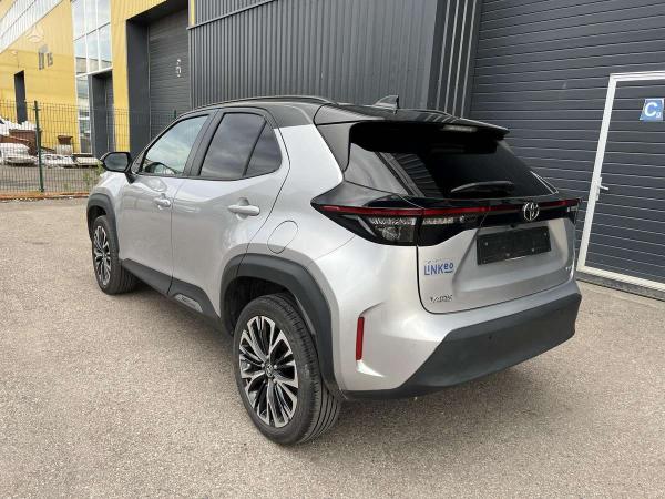 Серый Тойота Yaris Cross 2025 в Алитус, объемом двигателя 1.49 л и пробегом 53 тыс. км за 15600 €, фото 6 на AUTOMOTO.COM.LV
