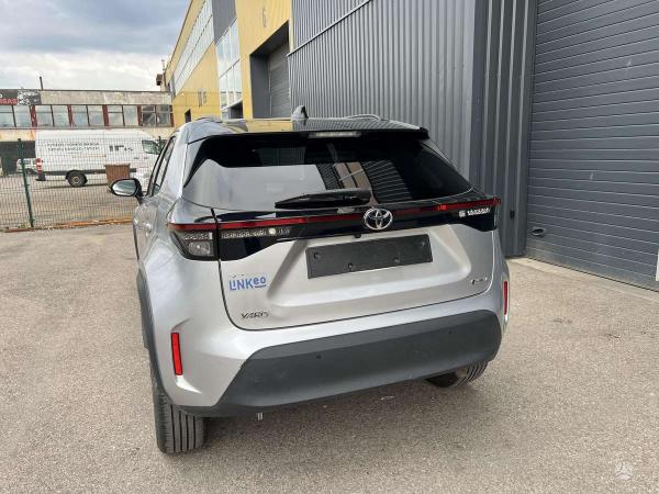 Серый Тойота Yaris Cross 2025 в Алитус, объемом двигателя 1.49 л и пробегом 53 тыс. км за 15600 €, фото 7 на AUTOMOTO.COM.LV