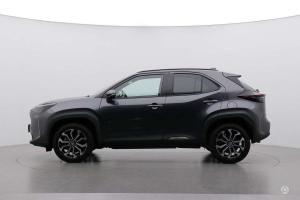 Серый Тойота Yaris Cross 2025 в Вильнюс, объемом двигателя 1.49 л и пробегом 27 тыс. км за 26990 €, фото 4 на AUTOMOTO.COM.LV