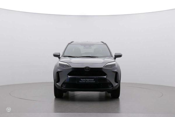 Серый Тойота Yaris Cross 2025 в Вильнюс, объемом двигателя 1.49 л и пробегом 27 тыс. км за 26990 €, фото 5 на AUTOMOTO.COM.LV