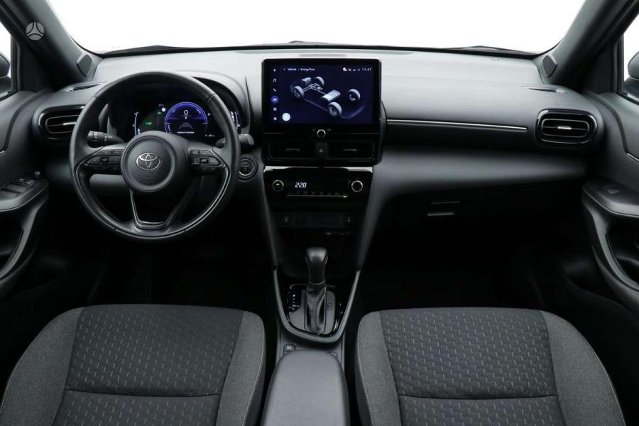 Серый Тойота Yaris Cross 2025 в Вильнюс, объемом двигателя 1.49 л и пробегом 27 тыс. км за 26990 €, фото 7 на AUTOMOTO.COM.LV
