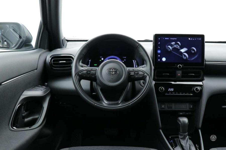 Серый Тойота Yaris Cross 2025 в Вильнюс, объемом двигателя 1.49 л и пробегом 27 тыс. км за 26990 €, фото 8 на AUTOMOTO.COM.LV