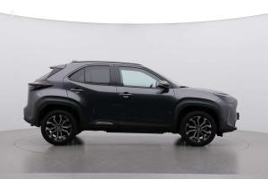 Серый Тойота Yaris Cross 2025 в Вильнюс, объемом двигателя 1.49 л и пробегом 27 тыс. км за 26990 €, фото 17 на AUTOMOTO.COM.LV
