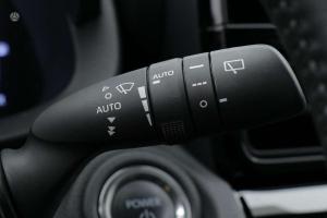 Серый Тойота Yaris Cross 2025 в Вильнюс, объемом двигателя 1.49 л и пробегом 27 тыс. км за 26990 €, фото 26 на AUTOMOTO.COM.LV