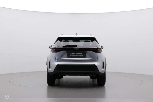 Pelēks Toyota Yaris Cross 2025 Viļņa, ar dzinēja tilpumu 1.49 L un nobraukumu 22 tūkst. km par 26990 €, foto 4 vietnē AUTOMOTO.COM.LV