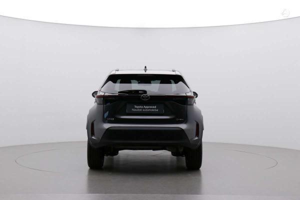 Pelēks Toyota Yaris Cross 2025 Viļņa, ar dzinēja tilpumu 1.49 L un nobraukumu 18 tūkst. km par 26990 €, foto 5 vietnē AUTOMOTO.COM.LV
