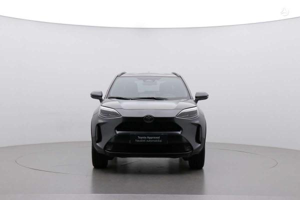 Pelēks Toyota Yaris Cross 2025 Viļņa, ar dzinēja tilpumu 1.49 L un nobraukumu 18 tūkst. km par 26990 €, foto 6 vietnē AUTOMOTO.COM.LV