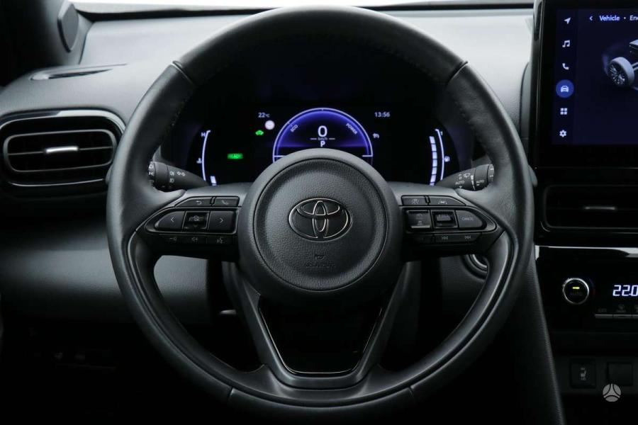 Серый Тойота Yaris Cross 2025 в Вильнюс, объемом двигателя 1.49 л и пробегом 18 тыс. км за 26990 €, фото 14 на AUTOMOTO.COM.LV
