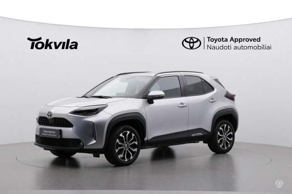 Grey Toyota Yaris Cross 2025 in Vilnius, with an engine capacity of 1.49 L and mileage of 27 thousand km for 25990 €, photo 1 on AUTOMOTO.COM.LV