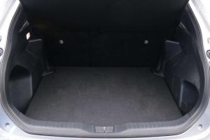 Grey Toyota Yaris Cross 2025 in Vilnius, with an engine capacity of 1.49 L and mileage of 27 thousand km for 25990 €, photo 12 on AUTOMOTO.COM.LV
