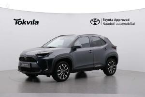 Серый Тойота Yaris Cross 2025 в Вильнюс, объемом двигателя 1.49 л и пробегом 28 тыс. км за 26990 €, фото  на AUTOMOTO.COM.LV