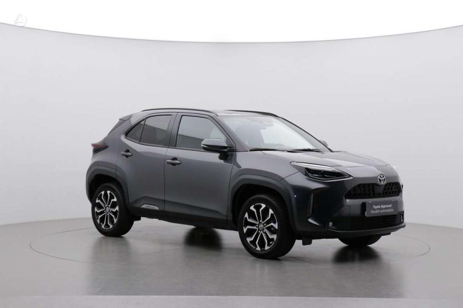 Серый Тойота Yaris Cross 2025 в Вильнюс, объемом двигателя 1.49 л и пробегом 28 тыс. км за 26990 €, фото 20 на AUTOMOTO.COM.LV