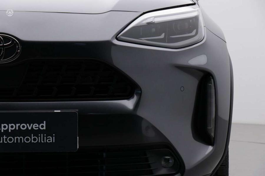 Серый Тойота Yaris Cross 2025 в Вильнюс, объемом двигателя 1.49 л и пробегом 28 тыс. км за 26990 €, фото 21 на AUTOMOTO.COM.LV