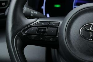 Серый Тойота Yaris Cross 2025 в Вильнюс, объемом двигателя 1.49 л и пробегом 28 тыс. км за 26990 €, фото 28 на AUTOMOTO.COM.LV
