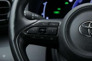 Серый Тойота Yaris Cross 2025 в Вильнюс, объемом двигателя 1.49 л и пробегом 24 тыс. км за 25990 €, фото 26 на AUTOMOTO.COM.LV