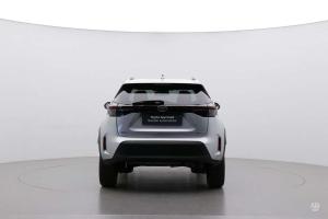 Grey Toyota Yaris Cross 2025 in Vilnius, with an engine capacity of 1.49 L and mileage of 25 thousand km for 26990 €, photo 6 on AUTOMOTO.COM.LV