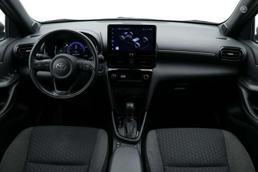 Grey Toyota Yaris Cross 2025 in Vilnius, with an engine capacity of 1.49 L and mileage of 25 thousand km for 26990 €, photo 8 on AUTOMOTO.COM.LV