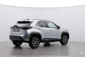 Grey Toyota Yaris Cross 2025 in Vilnius, with an engine capacity of 1.49 L and mileage of 19 thousand km for 25900 €, photo 3 on AUTOMOTO.COM.LV