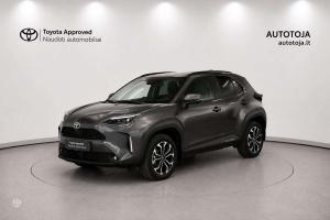 Grey Toyota Yaris Cross 2025 in Kaunas, with an engine capacity of 1.49 L and mileage of 32 thousand km for 25500 €, photo  on AUTOMOTO.COM.LV