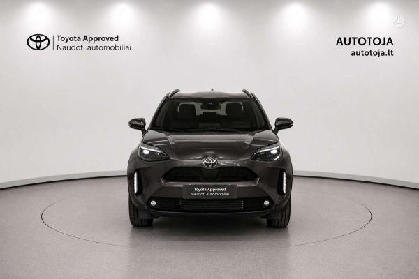 Pelēks Toyota Yaris Cross 2025 Kauņa, ar dzinēja tilpumu 1.49 L un nobraukumu 32 tūkst. km par 25500 €, foto 5 vietnē AUTOMOTO.COM.LV