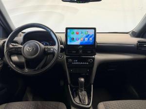 Grey Toyota Yaris Cross 2025 in Kaunas, with an engine capacity of 1.49 L and mileage of 32 thousand km for 25500 €, photo 9 on AUTOMOTO.COM.LV