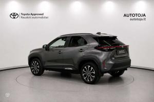 Grey Toyota Yaris Cross 2025 in Kaunas, with an engine capacity of 1.49 L and mileage of 32 thousand km for 25500 €, photo 18 on AUTOMOTO.COM.LV