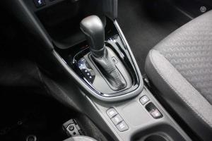 Grey Toyota Yaris Cross 2025 in Kaunas, with an engine capacity of 1.49 L and mileage of 32 thousand km for 25500 €, photo 26 on AUTOMOTO.COM.LV