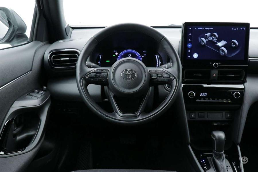 Серый Тойота Yaris Cross 2025 в Вильнюс, объемом двигателя 1.49 л и пробегом 16 тыс. км за 26990 €, фото 8 на AUTOMOTO.COM.LV