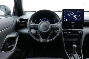 Grey Toyota Yaris Cross 2025 in Vilnius, with an engine capacity of 1.49 L and mileage of 27 thousand km for 26900 €, photo 9 on AUTOMOTO.COM.LV