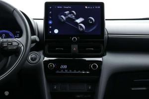 Grey Toyota Yaris Cross 2025 in Vilnius, with an engine capacity of 1.49 L and mileage of 15 thousand km for 25990 €, photo 16 on AUTOMOTO.COM.LV